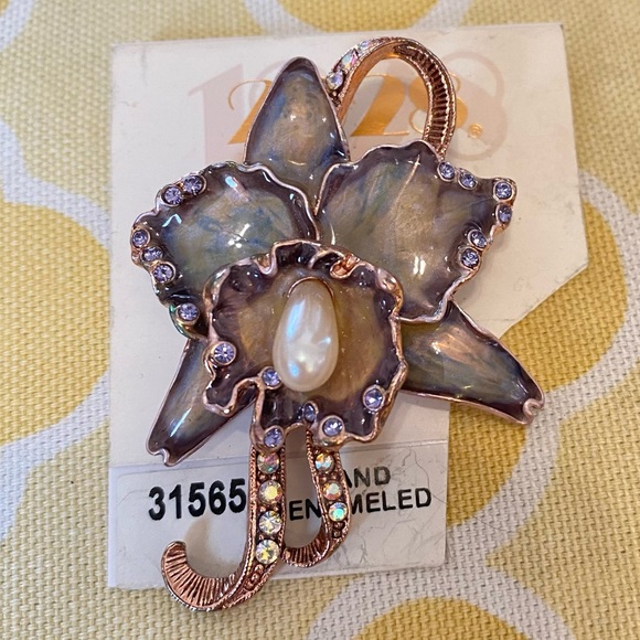 1928 | Jewelry | 228portia Brooch Enamel Glass Stone Crystals Pearl Nwt ...